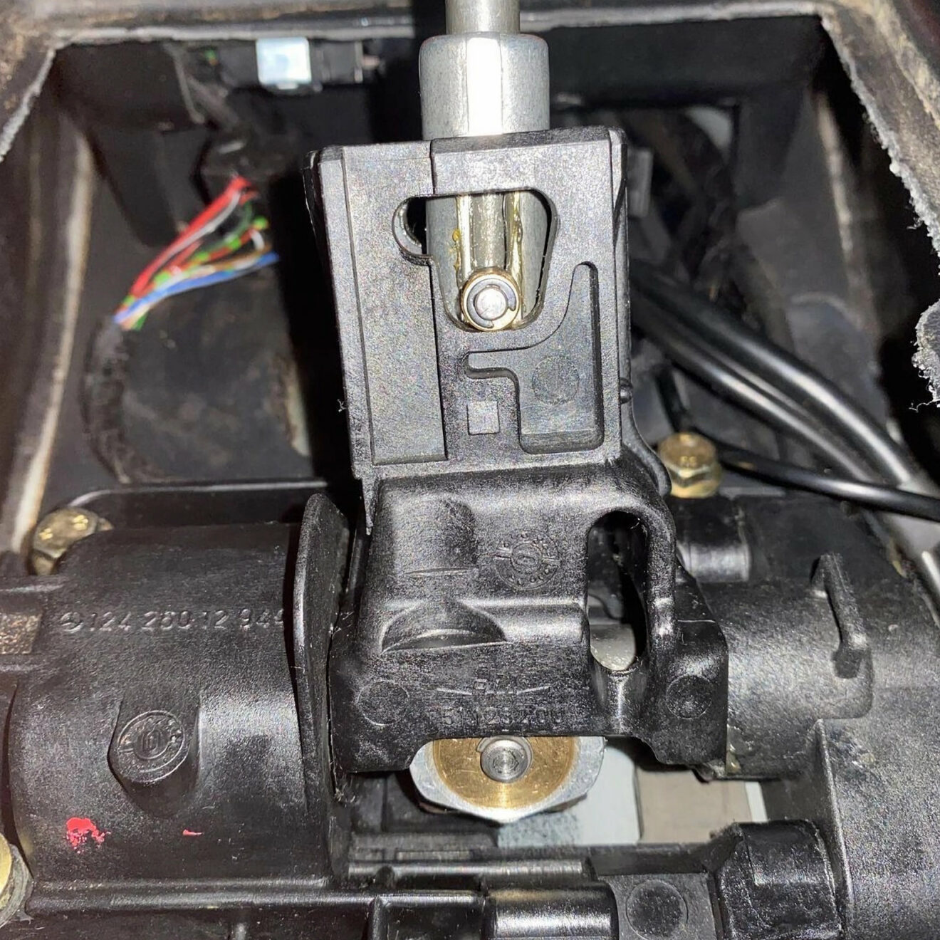 Shifter Bushings Mercedes Benz 190E W201 W124 W126 and more - rpm-depot.de