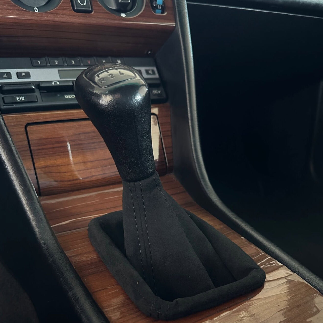 Shift Boot Leather Alcantara Mercedes W201 190E W124 E-Class - rpm-depot.de